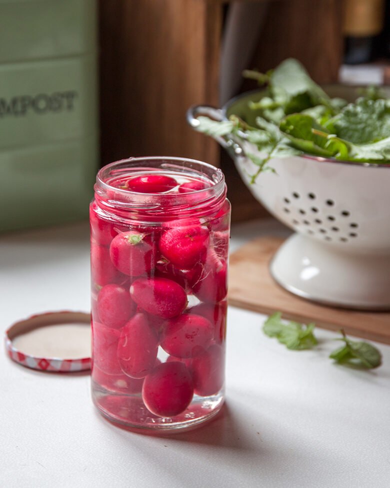 Brzo ukiseljene rotkvice - kod Fi doma.